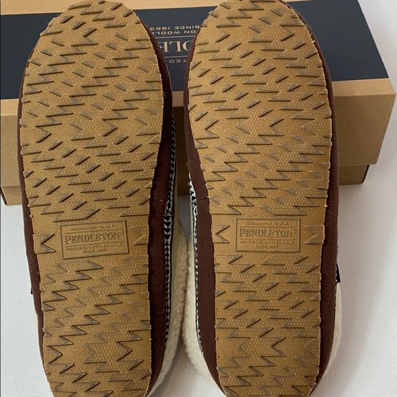 Pendleton | Shoes | Pendleton Sunroom Mule Slippers Oyster Gray | Poshmark